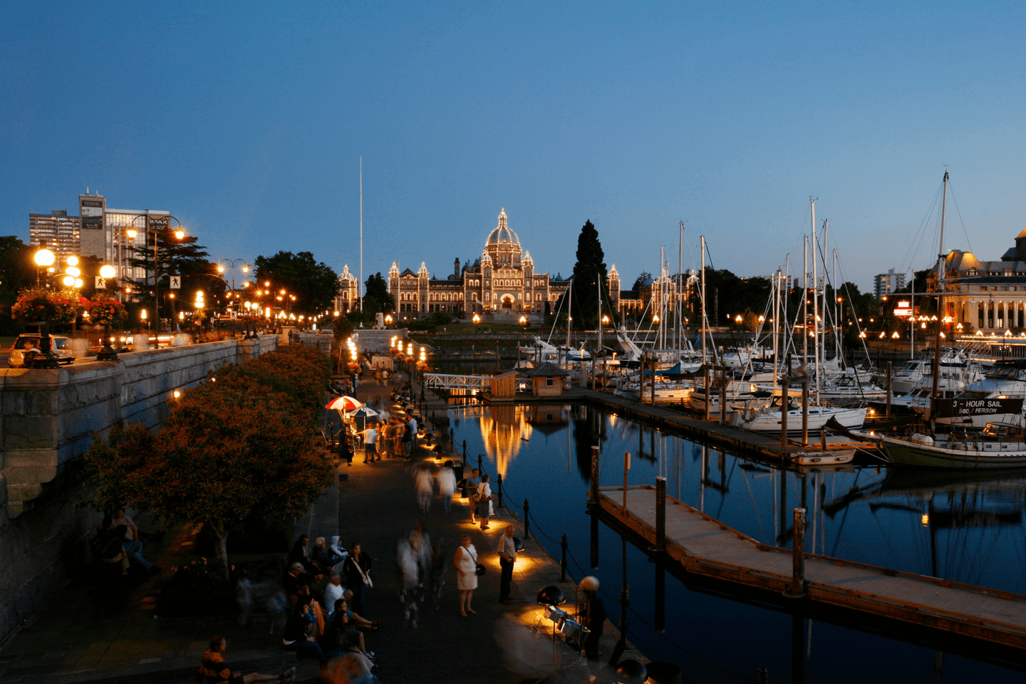 Victoria Visitor Center | Tourism Victoria